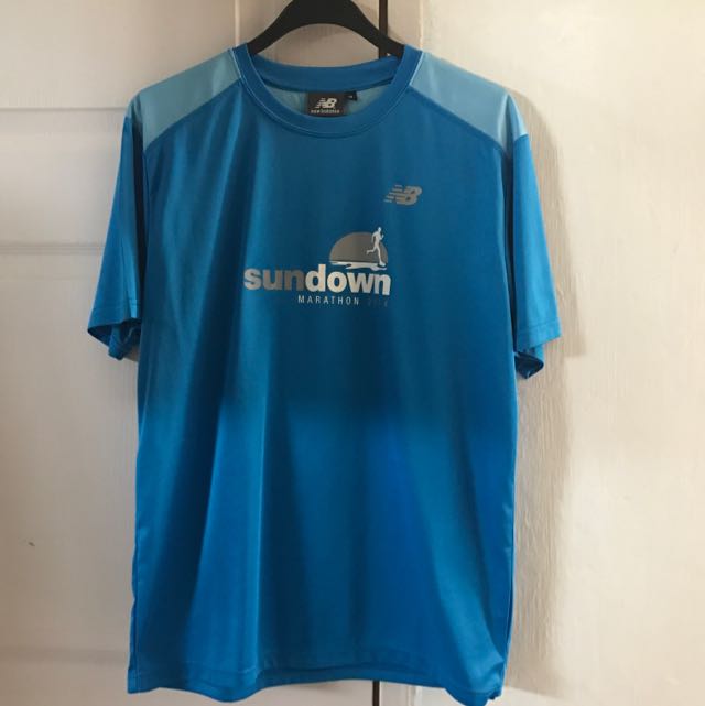 Sundown 2014 Finisher, Men's Fashion, Activewear on Carousell