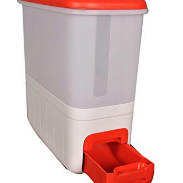 Tupperware Rice Keeper 10kg, TV & Home Appliances, Kitchen Appliances ...