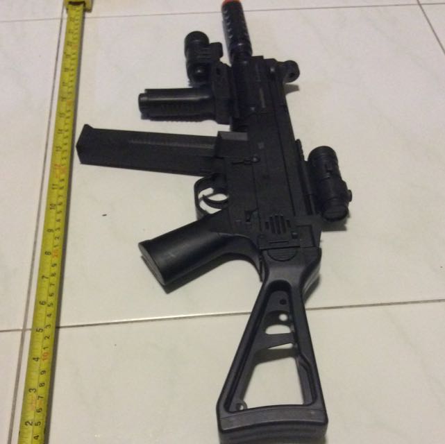 Toy Gun Ump Submachine Gun, Hobbies & Toys, Toys & Games on Carousell