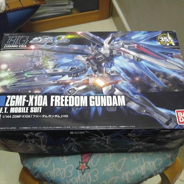自由高達 Hg 1/144 192 Freedom Gundam, 興趣及遊戲, 玩具 & 遊戲類 - Carousell