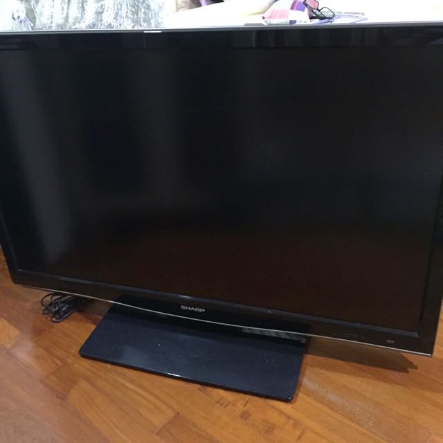 SHARP 46" LCD TV, TV & Home Appliances, TV & Entertainment, TV on Carousell