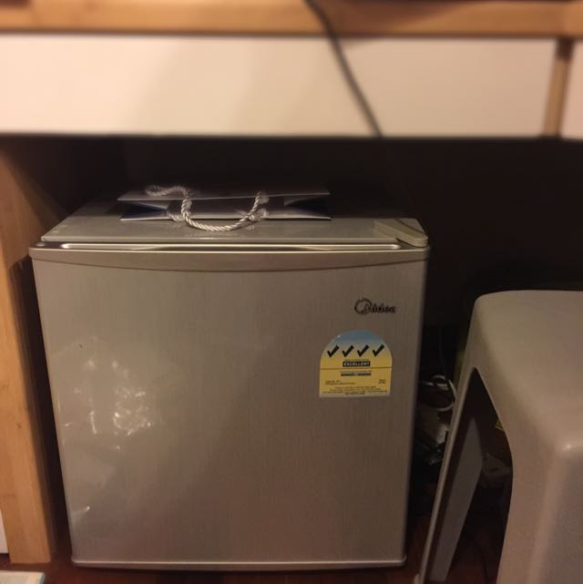 Midea Mini Fridge, TV & Home Appliances, Kitchen Appliances ...