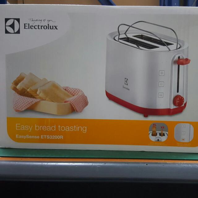 Electrolux Bread Toaster, TV & Home Appliances, Kitchen Appliances ...