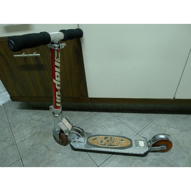 Foldable Blade Runner Skate Scooter, Everything Else on Carousell