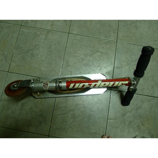 Foldable Blade Runner Skate Scooter, Everything Else on Carousell