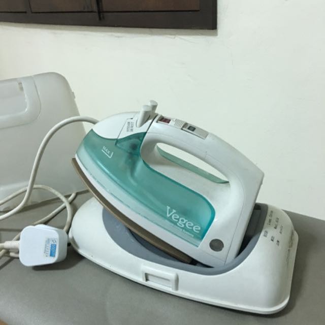Hitachi Cordless Iron, TV & Home Appliances, Irons & Steamers on Carousell