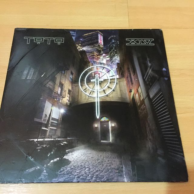 Toto XIV Lp, Hobbies & Toys, Music & Media, Vinyls on Carousell