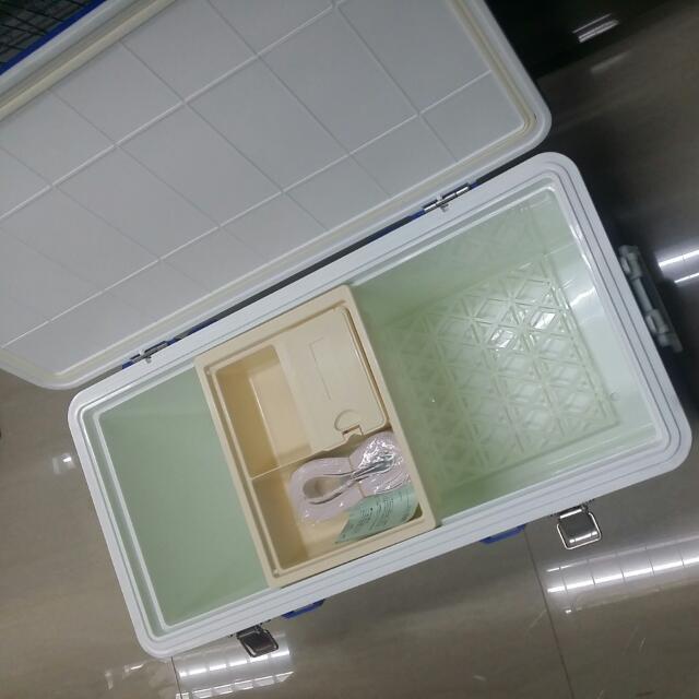 Brand NEW Ryobi Ice World Ice Box 40 Iitres, Sports Equipment, Sports ...