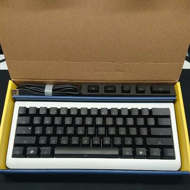 Ducky Mini 60% Mechanical Keyboard (Cherry MX Red Switches), Computers ...