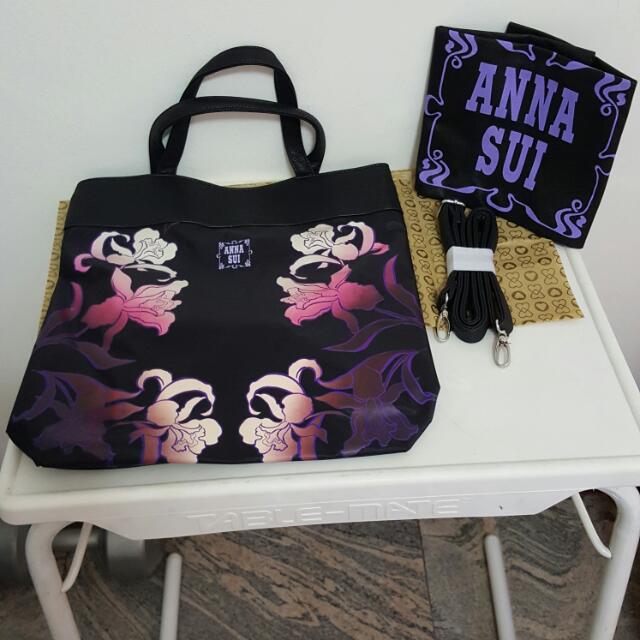 ANNA SUI Bag, Women's Fashion, Bags & Wallets, Cross-body Bags on Carousell