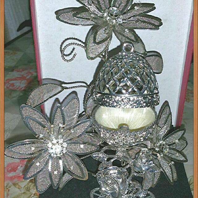 Exclusive Ring Holder, Women's Fashion, Muslimah Fashion, Baju Kurung ...