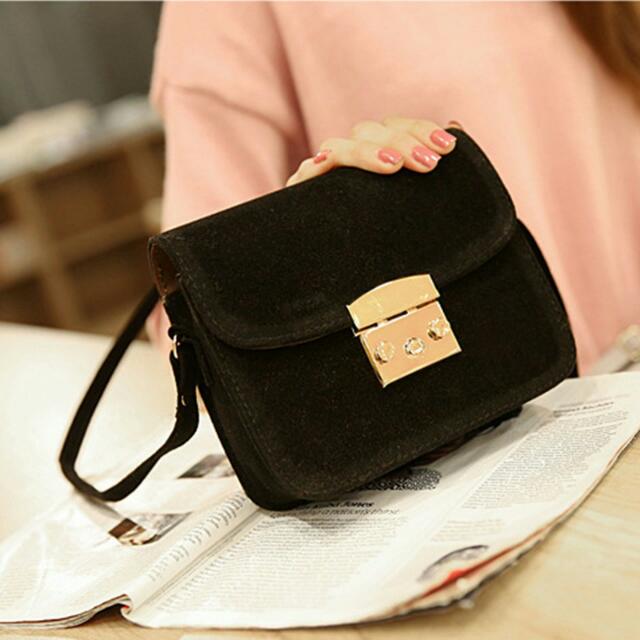 Elegant Hard Case Small Sling Bag Black, Women's Fashion, Bags ...