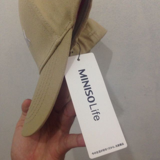 Topi Miniso Original, Fesyen Pria, Aksesoris di Carousell