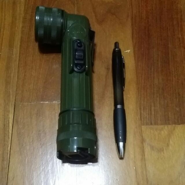 Vintage Army Torchlight, Hobbies & Toys, Memorabilia & Collectibles ...