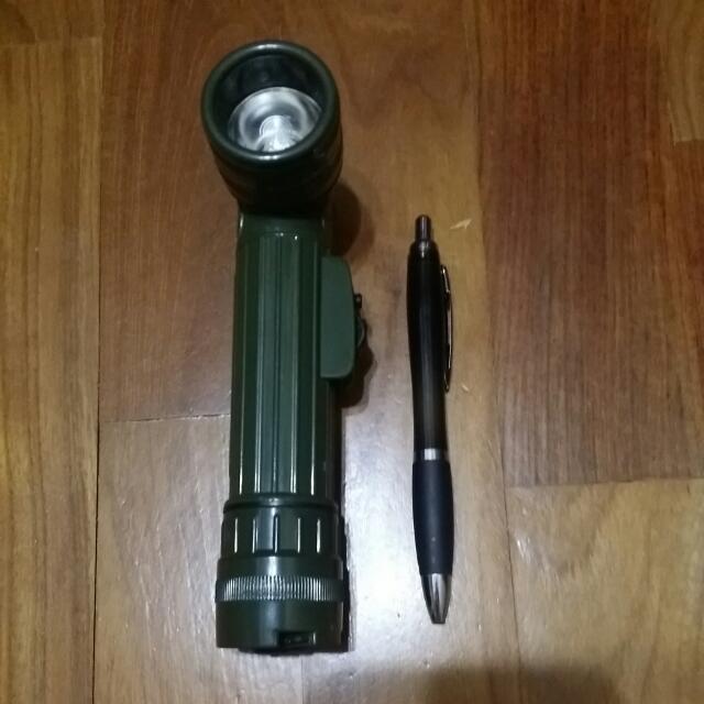 Vintage Army Torchlight, Hobbies & Toys, Memorabilia & Collectibles ...