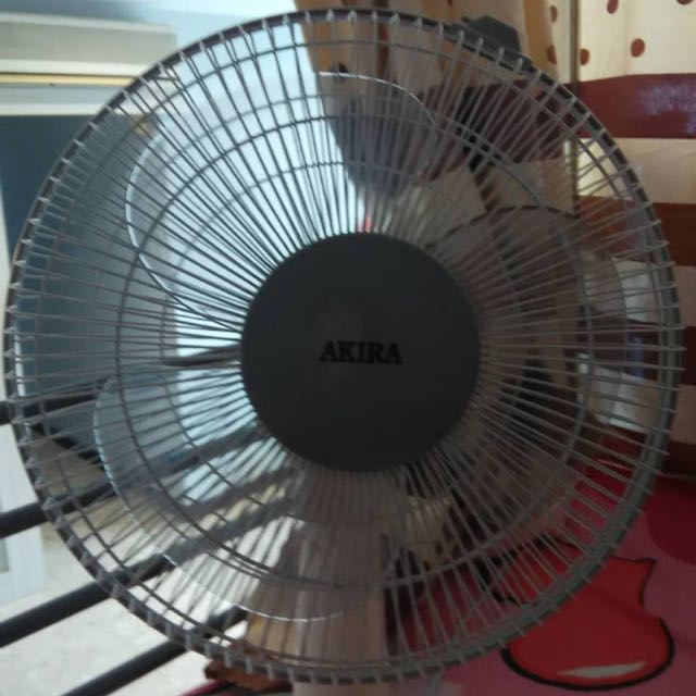 AKIRA 12" Desk Fan W/ Timer, TV & Home Appliances, Kitchen Appliances ...