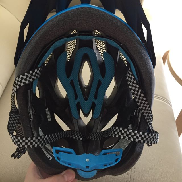 MET M86 Crossover Helmet, Sports Equipment, Bicycles & Parts, Bicycles ...