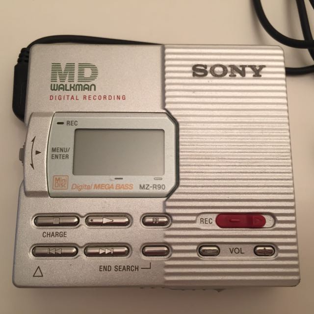 Sony MD Digital Walkman MZ-R90, 興趣及遊戲, 收藏品及紀念品, 古董收藏 - Carousell