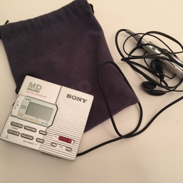 Sony MD Digital Walkman MZ-R90, 興趣及遊戲, 收藏品及紀念品, 古董收藏 - Carousell