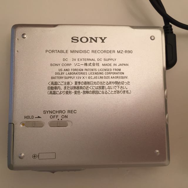 Sony MD Digital Walkman MZ-R90, 興趣及遊戲, 收藏品及紀念品, 古董收藏 - Carousell