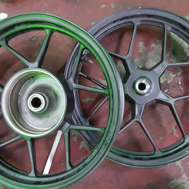 Stock Mags Black Honda Click125i, Motorbikes on Carousell