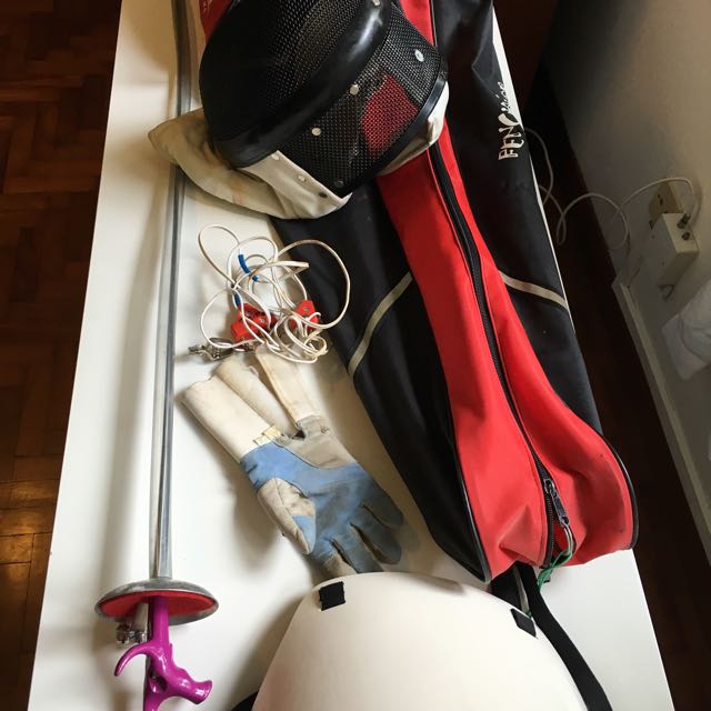 European Fencing Gear Bag + Full Fencing Attire + Mask + Sabre + Target ...
