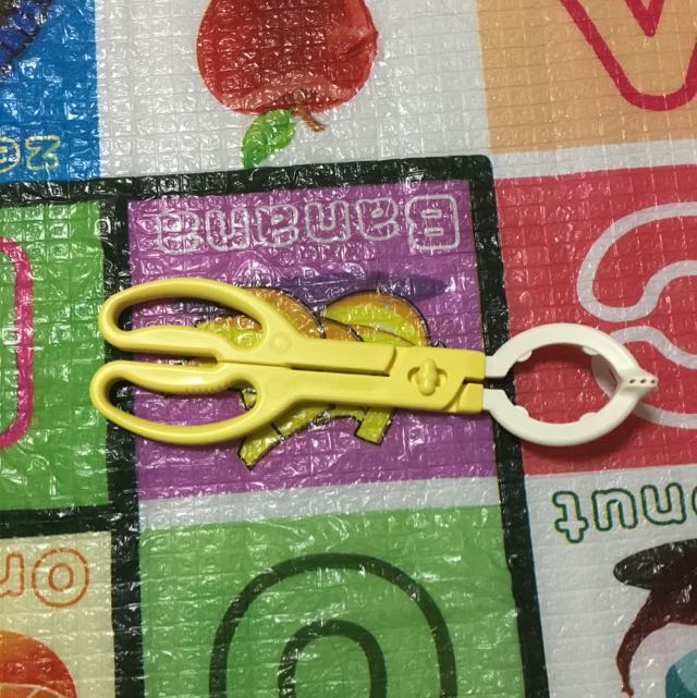 Pigeon Bottle Tong Made In Japan, Babies & Kids, Nursing & Feeding ...