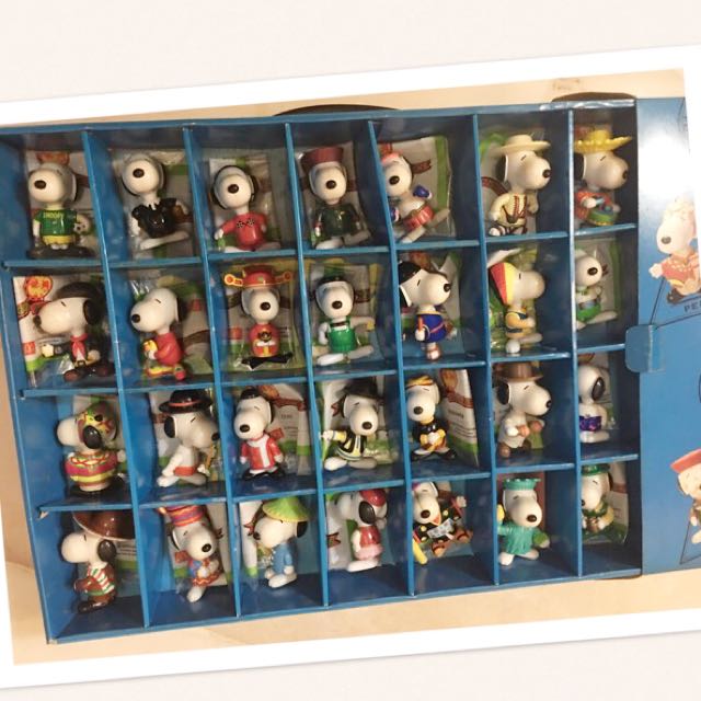 Snoopy Figurines Collectible, Hobbies & Toys, Collectibles ...