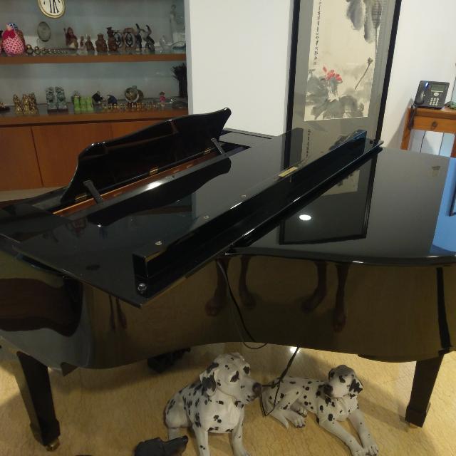Yamaha C1 Piano, Hobbies & Toys, Music & Media, Musical Instruments on ...