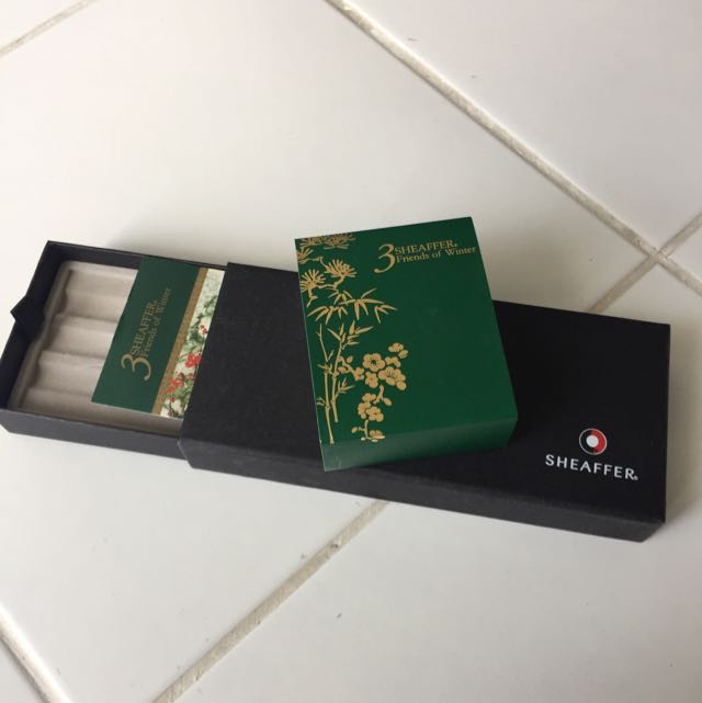 Sheaffer Pen Box, Hobbies & Toys, Books & Magazines, Magazines on Carousell