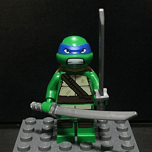 Lego TMNT Leonardo Minifig, Hobbies & Toys, Toys & Games on Carousell