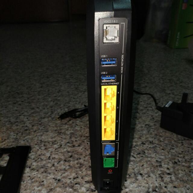 SINGTEL Aztech DSL7000GRV(S) Router, Computers & Tech, Parts ...