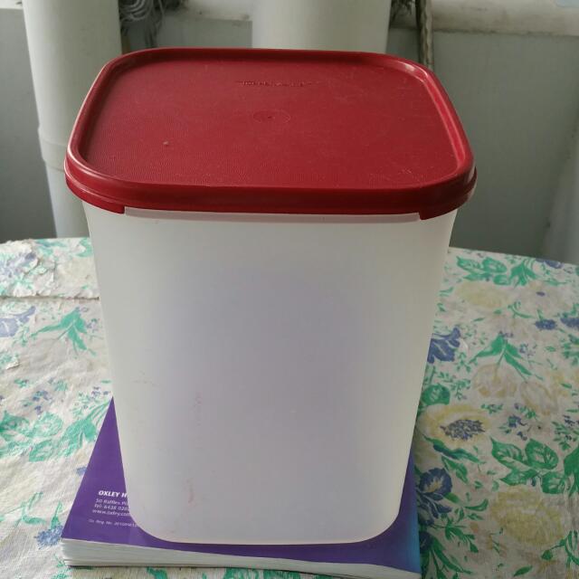 Tupperware Container, TV & Home Appliances, Kitchen Appliances, Water ...