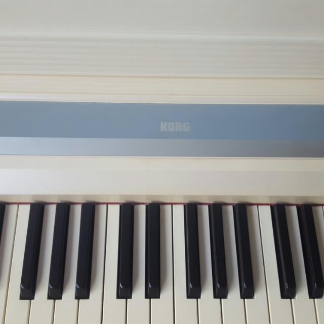 Yamaha Korg SP170 Digital Piano, Hobbies & Toys, Music & Media, Musical ...