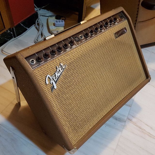 Fender Acoustasonic Junior Guitar Amplifier, Hobbies & Toys, Music ...