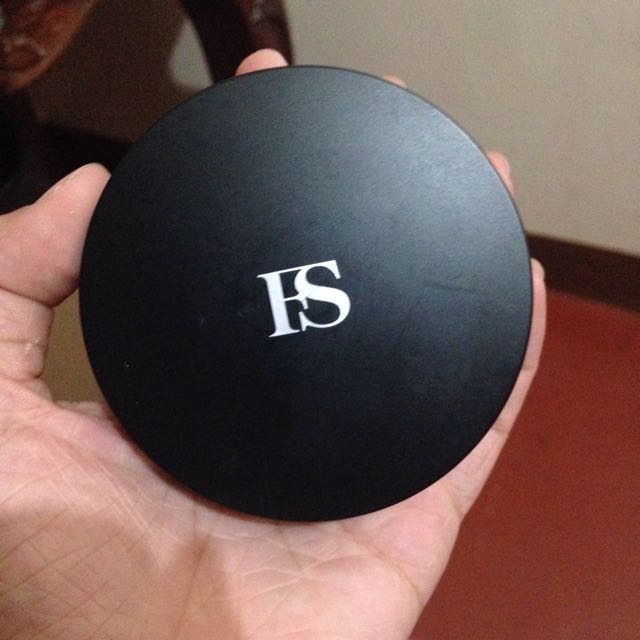 FS Powder Foundation, Beauty & Personal Care, Face, Makeup on Carousell