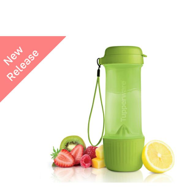 Tupperware Infuse2Go 700ml With Strap, TV & Home Appliances, Kitchen ...