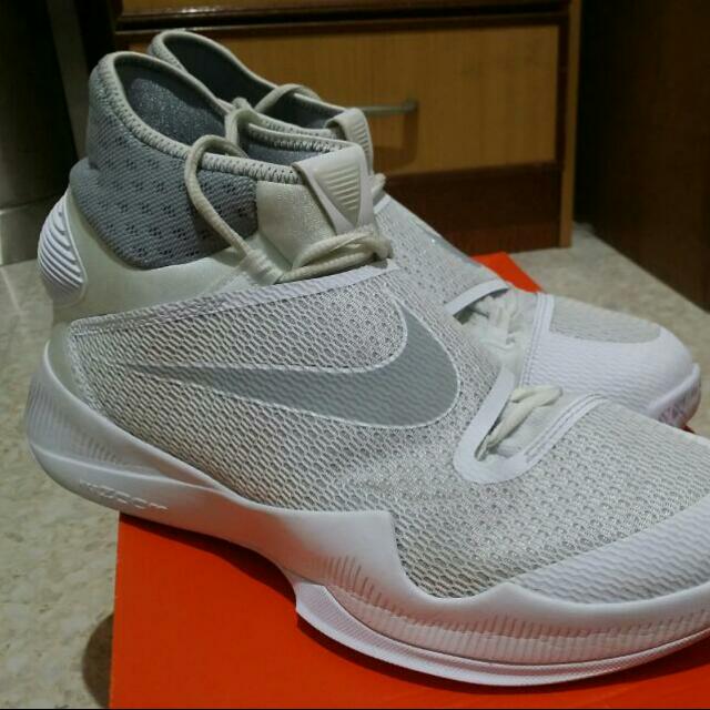 HyperRev 2016, Men's Fashion, Activewear on Carousell