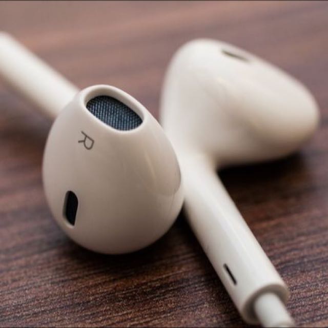 Original Sealed Earpods, Audio, Earphones on Carousell