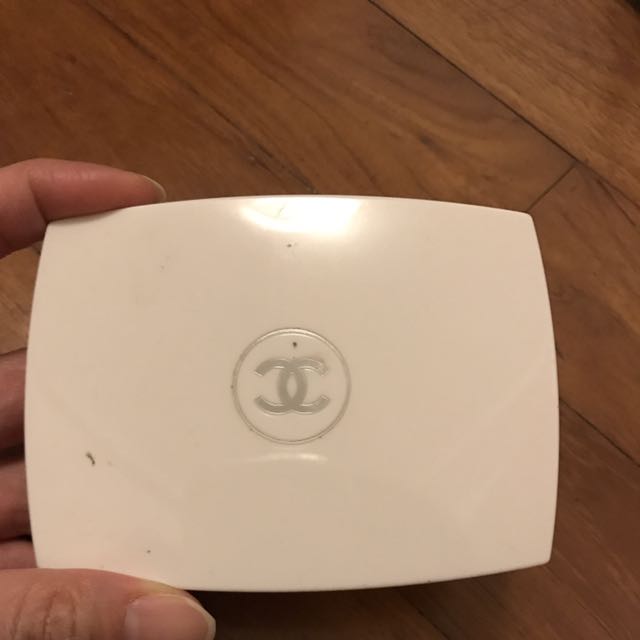Chanel Compact Powder - Colour 10 Beige SPF 25, Beauty & Personal Care ...