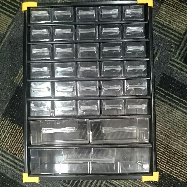 Holt Organizer Cabinet/Compartment, Women's Fashion, Jewelry ...