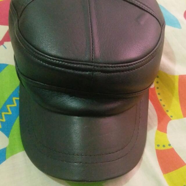 Topi Kulit Komando, Fesyen Pria, Aksesoris di Carousell Topi Kulit Komando, Fesyen Pria, Aksesoris di Carousell