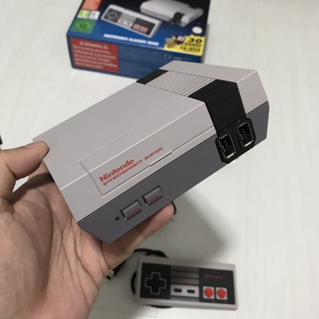 Nintendo classic mini with extra controller, Video Gaming, Gaming ...
