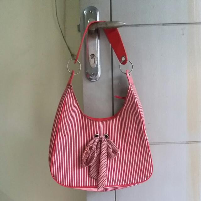 Red Ribbon Bag, Fesyen Wanita, Tas & Dompet di Carousell