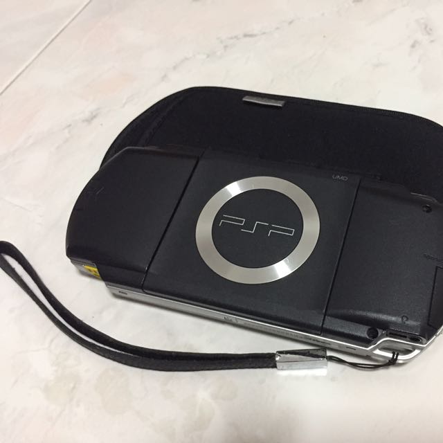 Sony PSP Game Player, Video Gaming, Video Game Consoles, PlayStation on ...