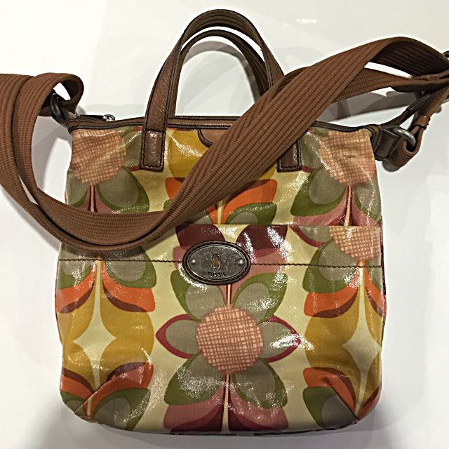 Fossil key-Per Floral Crossbody Bag, Women's Fashion, Bags & Wallets ...