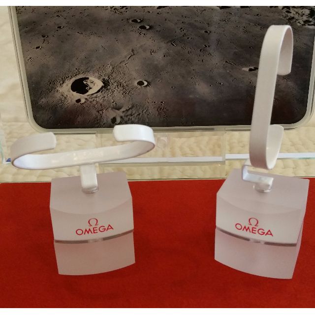 OMEGA DISPLAYS Last Piece !, Mobile Phones & Gadgets, Wearables & Smart ...