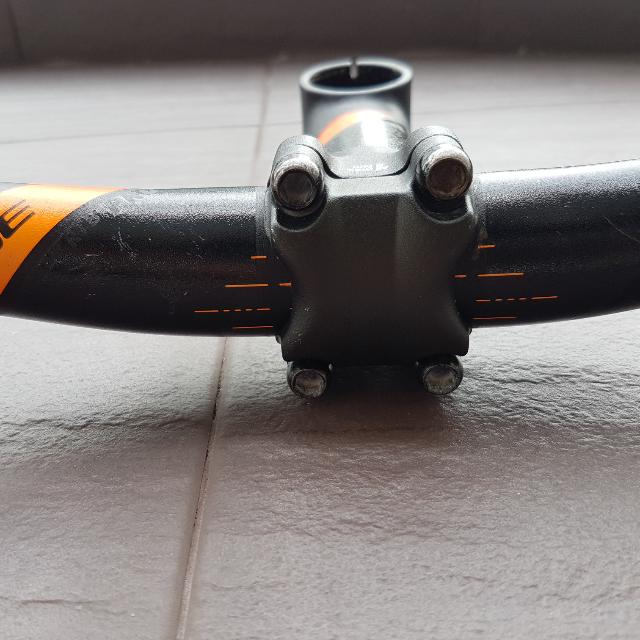 Stem: CUBE Performance, 31.8mm Handlebars: Cube Rise Trail Bar Pro ...
