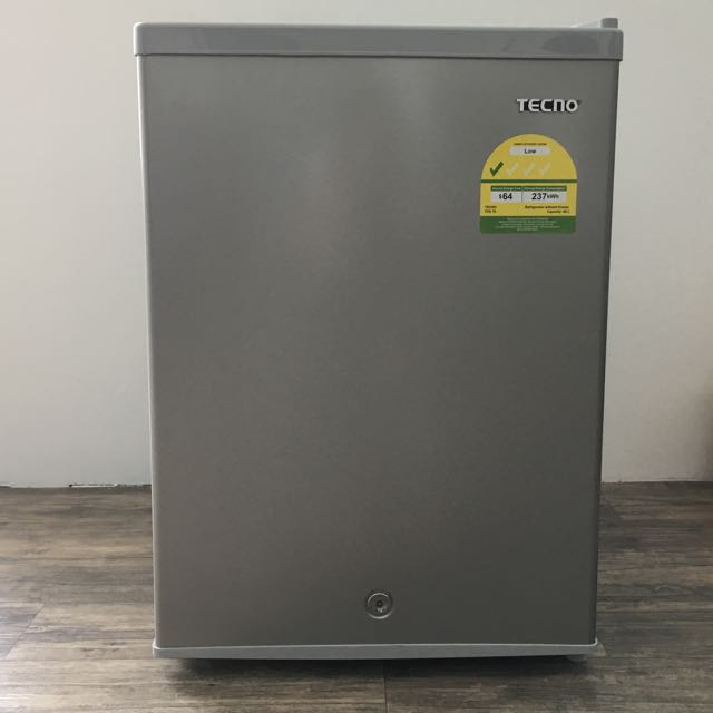 Tecno Mini Bar Fridge (88L), TV & Home Appliances, Kitchen Appliances ...