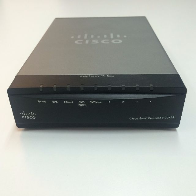 Cisco RV042G Gigabit Dual WAN VPN Router, Computers & Tech, Parts ...